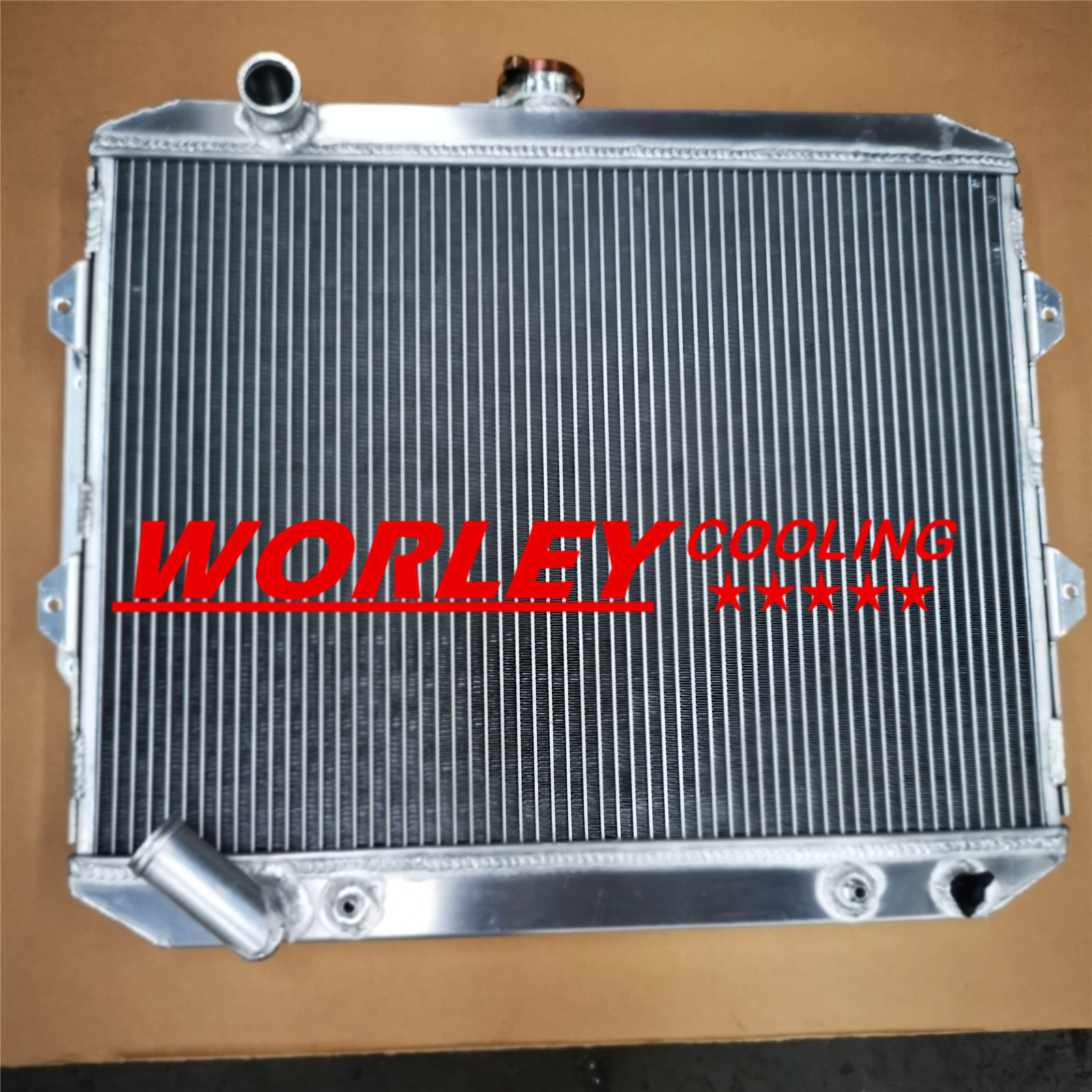 VIC-3ROW Radiator for MITSUBISHI Montero/SHOGUN II V23W/V43W 3.0 6G72 ...