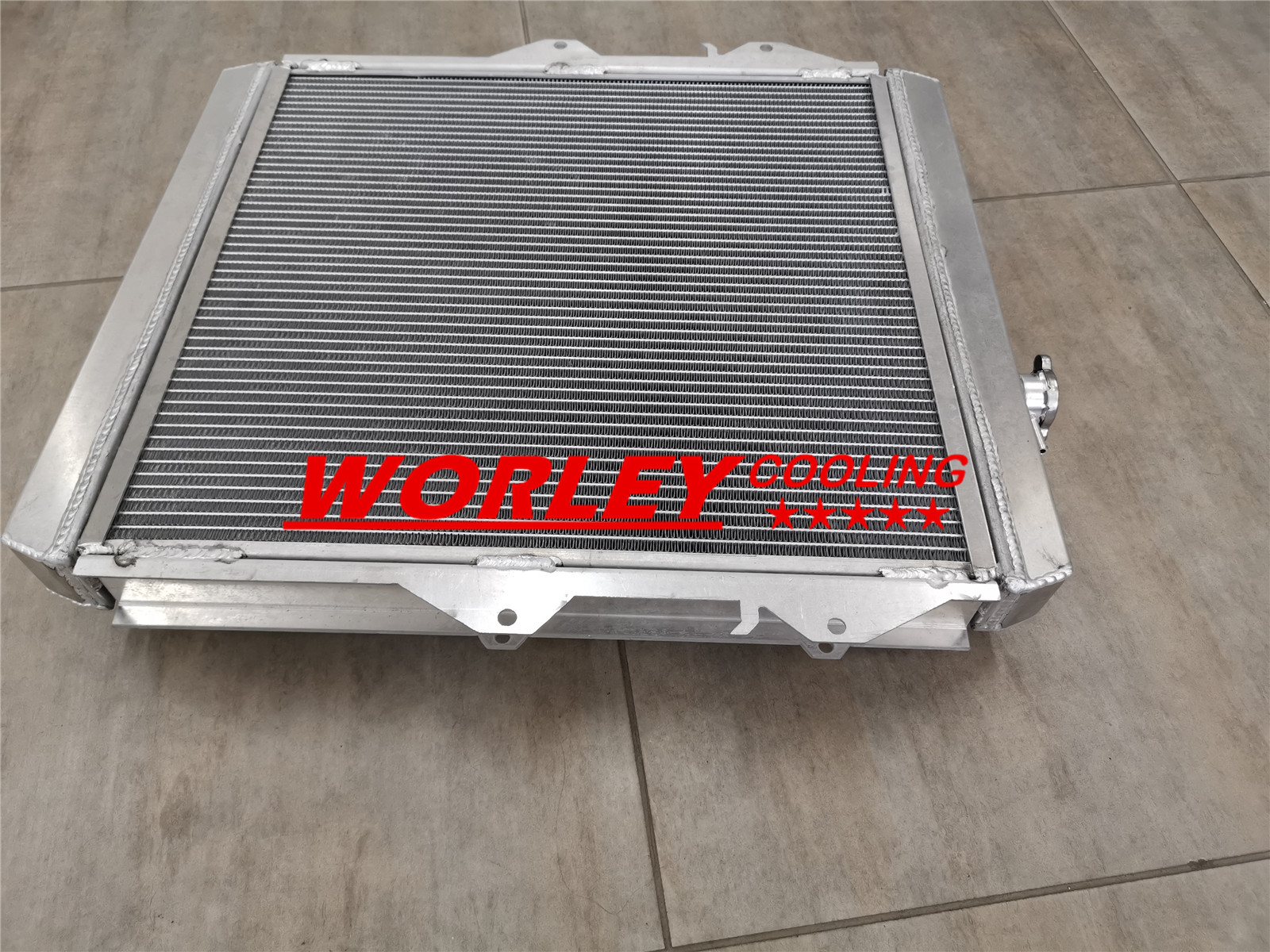 CA-4row Alloy radiator for Hilux KZN165 LN147 LN167 1KZ-TE 3.0L Engine ...