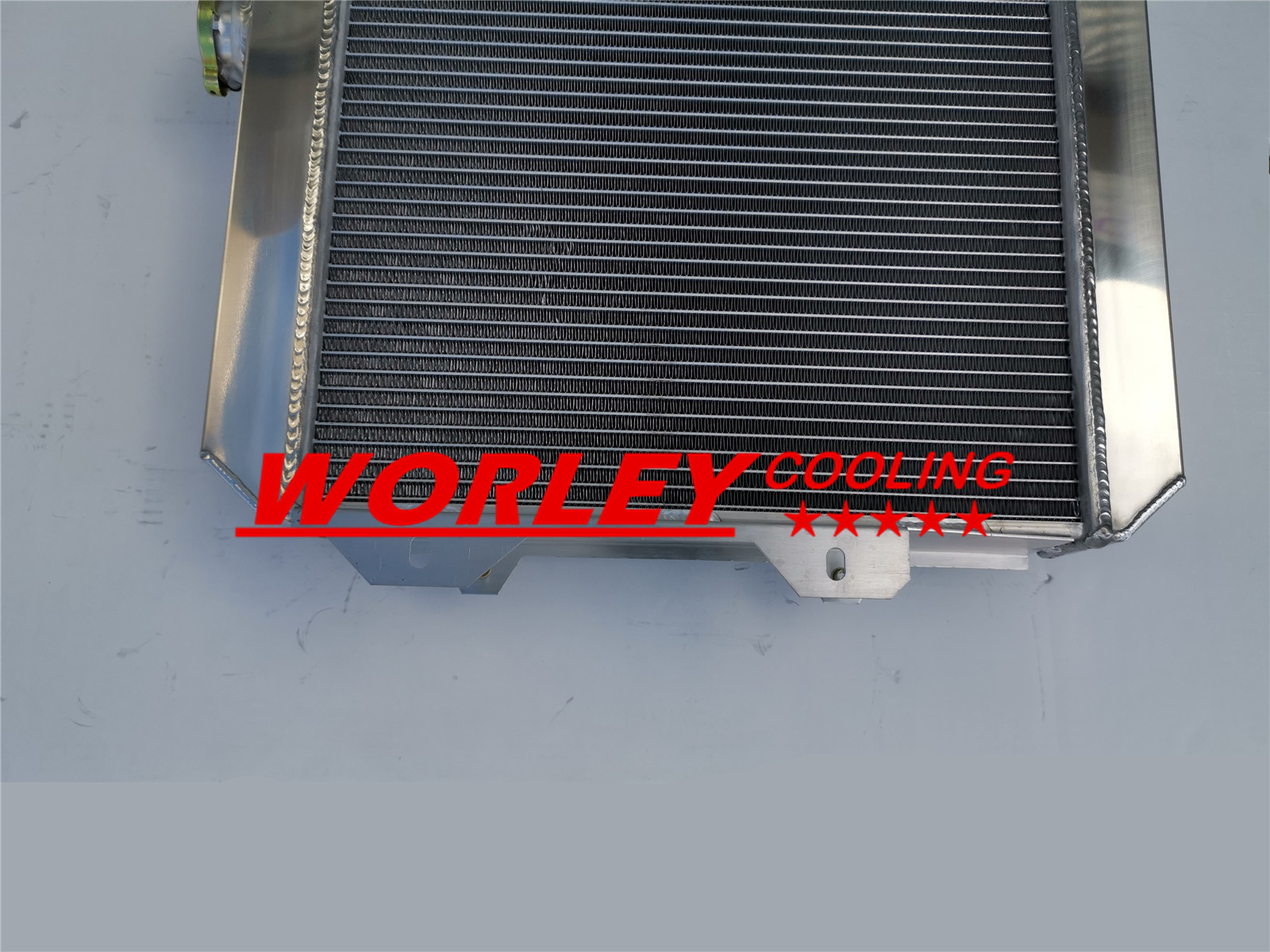 3 CORE ALUMINUM radiator for TOYOTA HILUX RN85 RN90 22R 2.0L Petrol ...