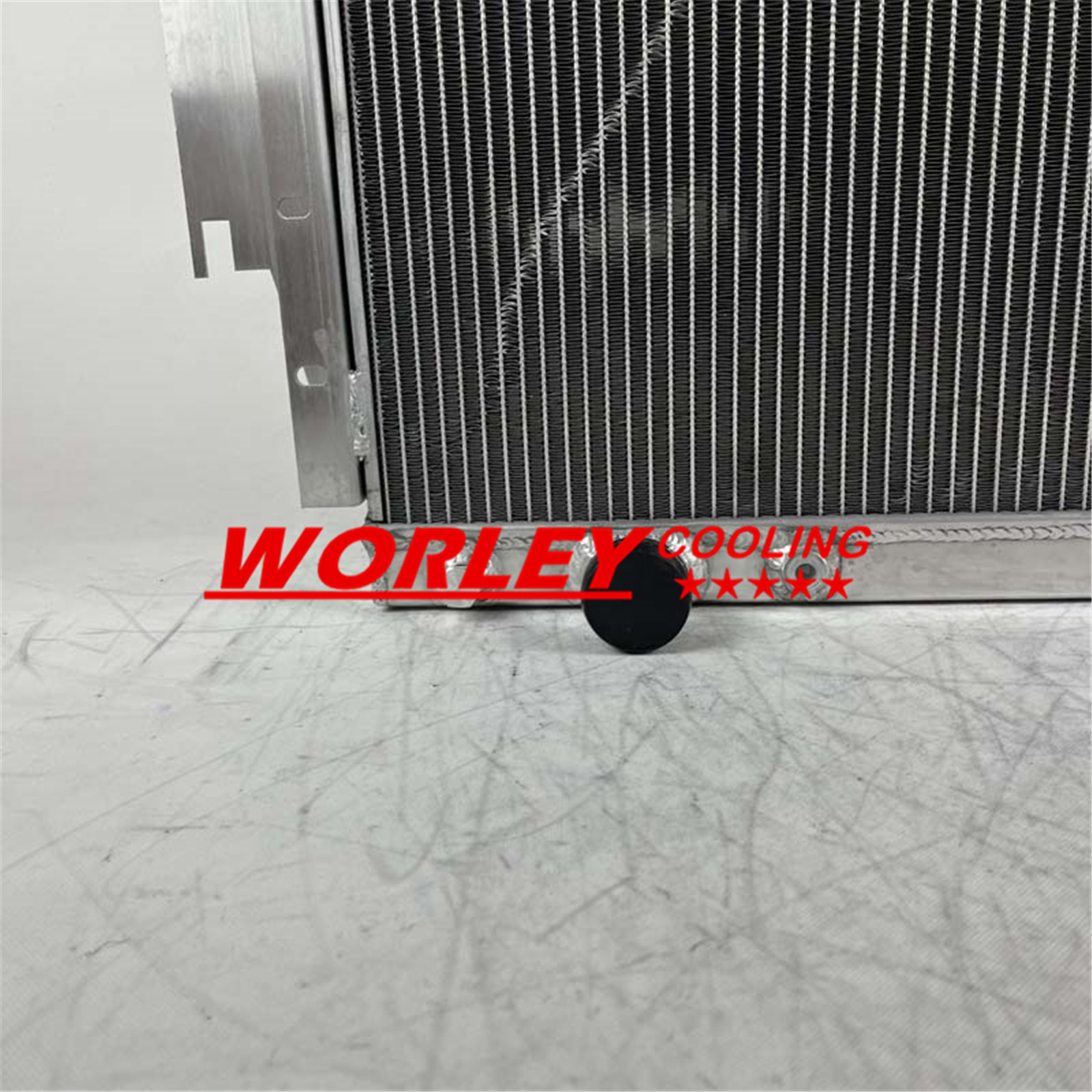 NJ-3 row Aluminum Radiator for Ford E-100 Econoline V8 Engine 1979-1983 ...
