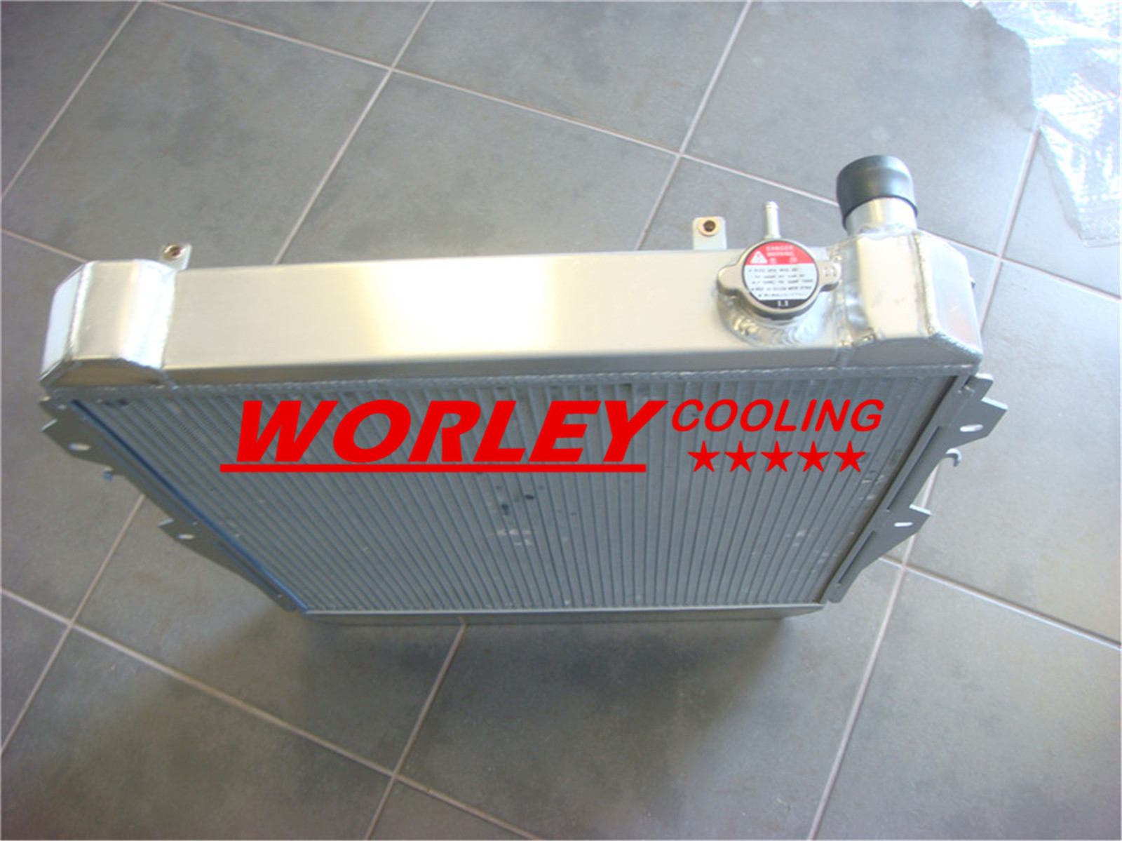 NJ-3ROW Aluminum Radiator for Toyota Hilux surf KZN130 1KZ-TE 3.0 TD ...